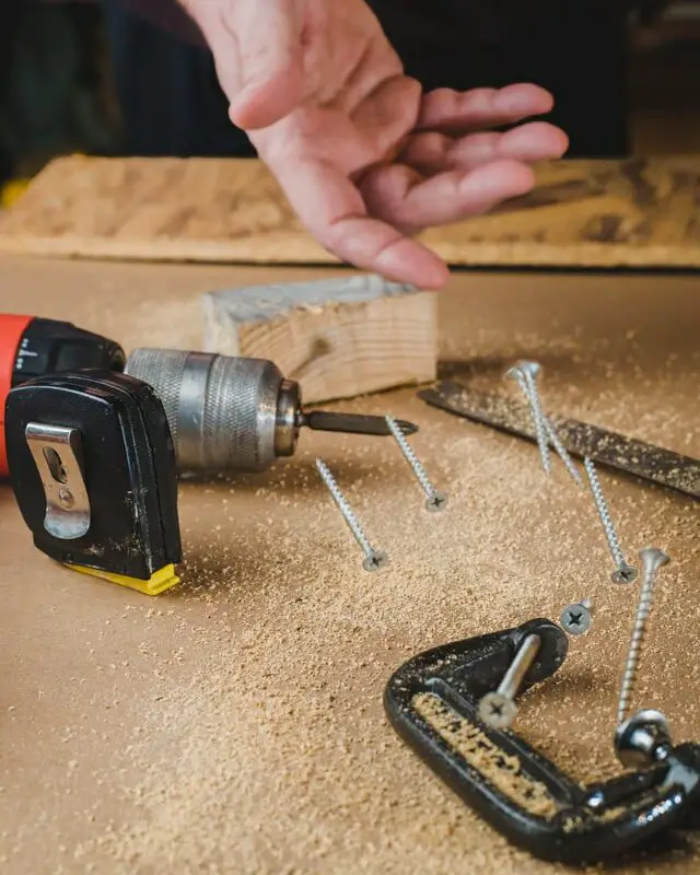 How To Join Two Wood Pieces With Screws | Cut The Wood