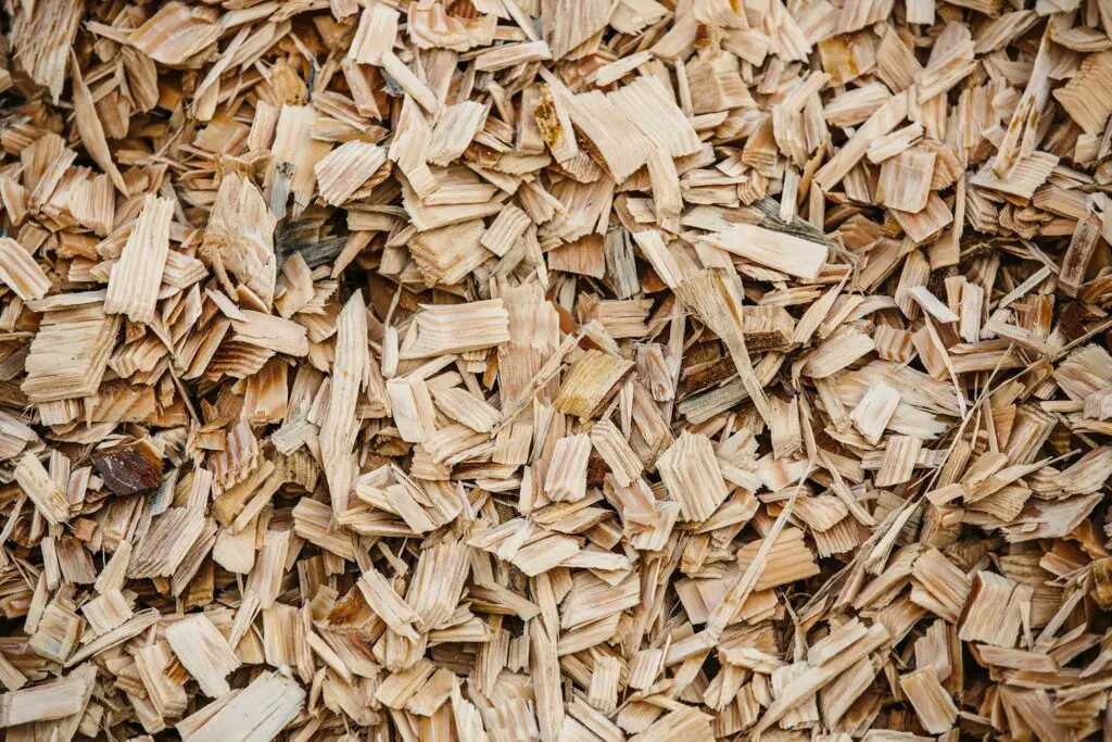 How To Use Wood Chips (Different Uses & Benefits) | Cut The Wood